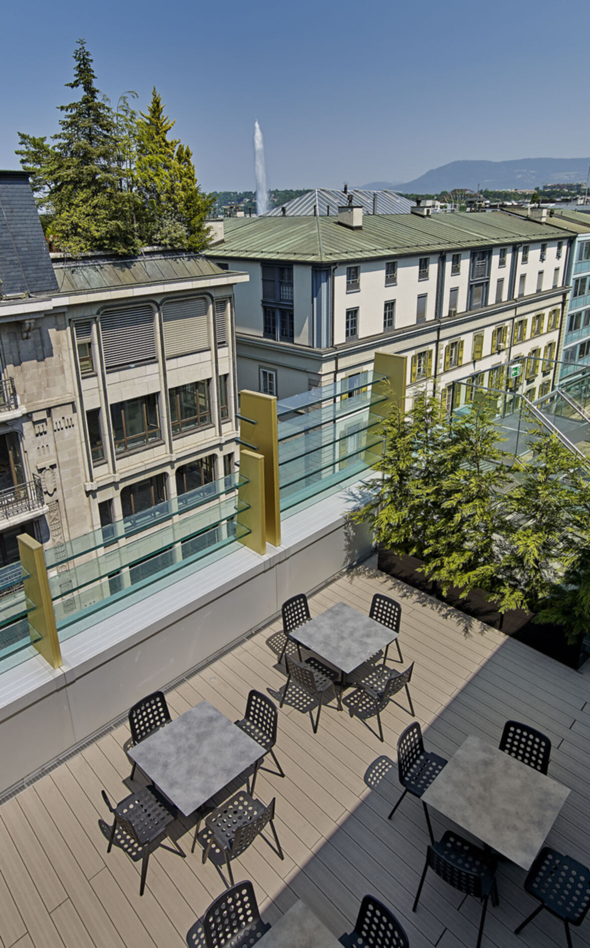 Restaurant Bar Rooftop 42 in Geneva | Geolam
